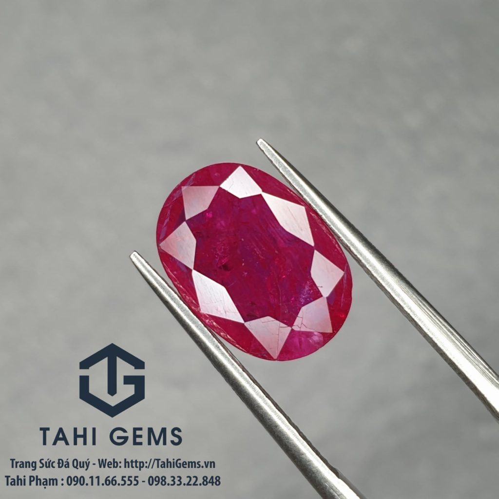 Tìm hiểu về vua đá quý - đá Ruby - Nhẫn Đá Quý